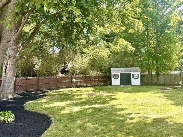 house with 4 bedroom, Danvers MA ES105107297