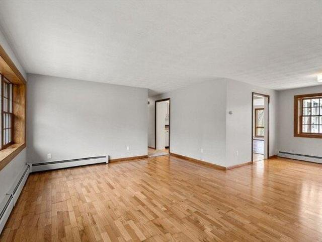 house with 4 bedroom, Danvers MA ES103249893