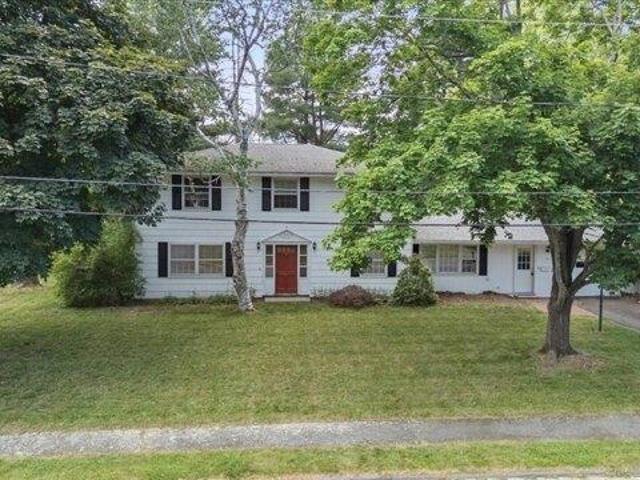 house with 4 bedroom, Danvers MA ES103709938