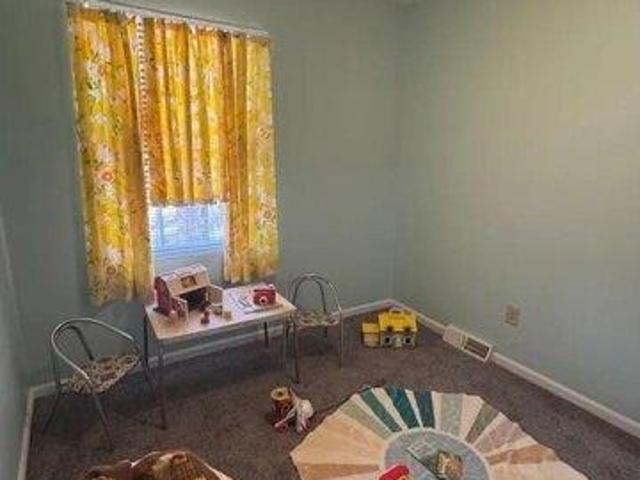 house with 4 bedroom, Danville VA ES104902727