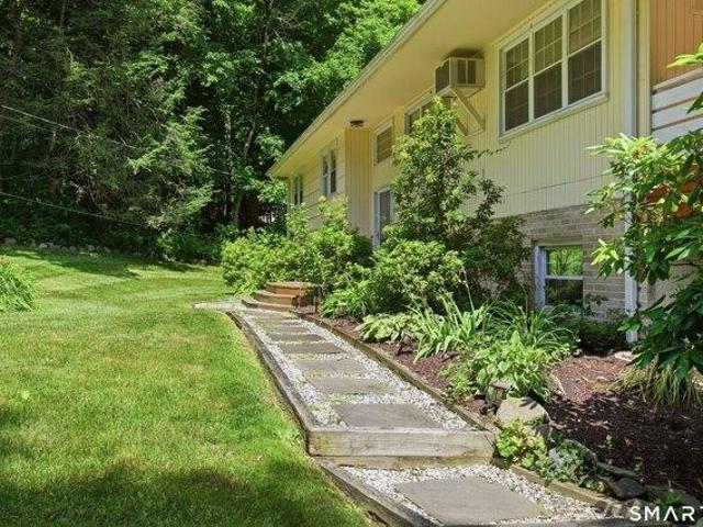 house with 4 bedroom, Danbury CT DS104191403