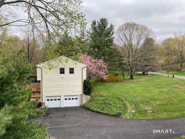 house with 4 bedroom, Danbury CT ES104352773