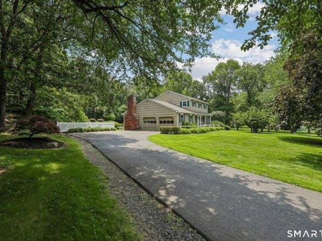 house with 4 bedroom, Danbury CT ES104760402