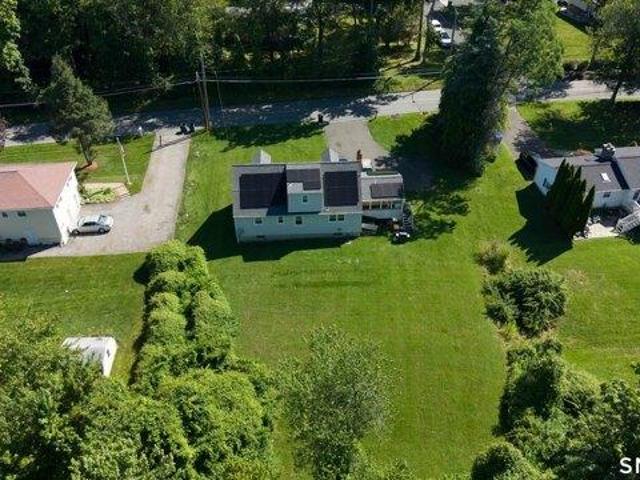 house with 4 bedroom, Danbury CT ES104761446