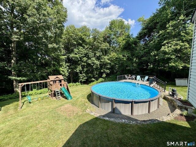house with 4 bedroom, Danbury CT ES104921822