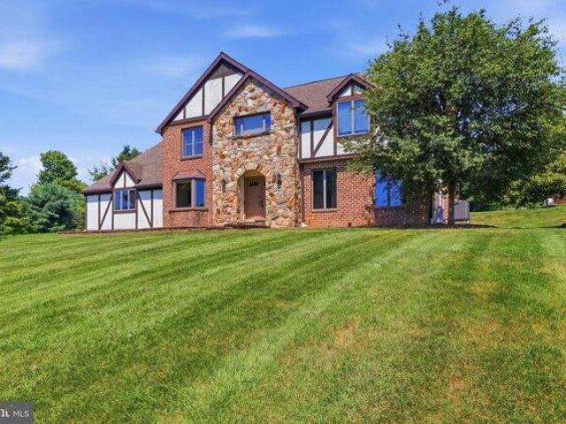 house with 4 bedroom, Dallastown PA ES104907404