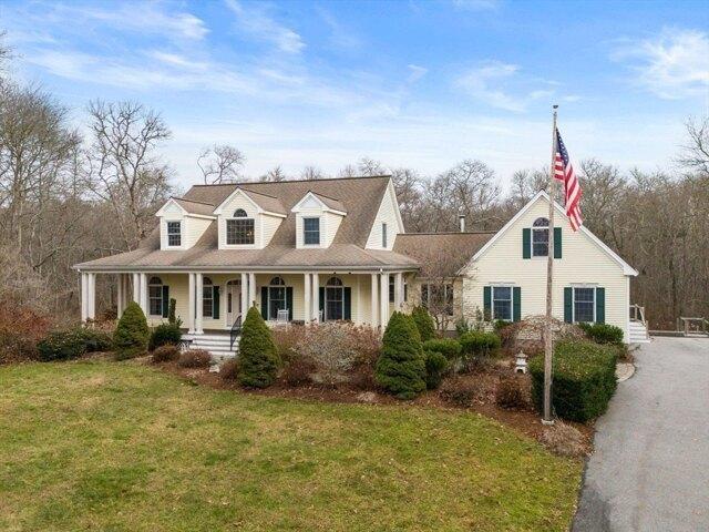 house with 4 bedroom, Dartmouth MA DLS102447365