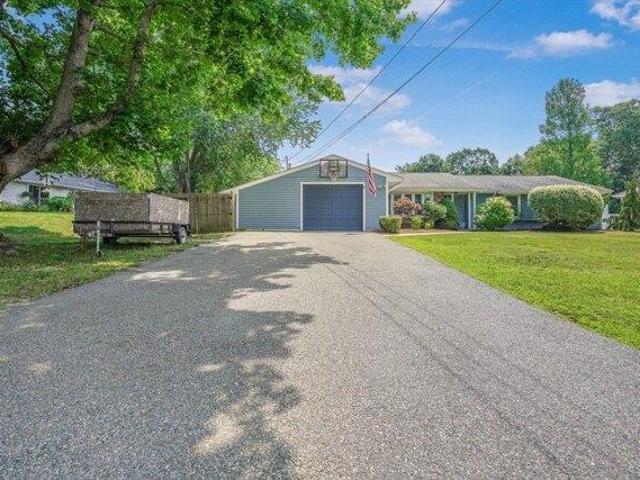house with 4 bedroom, Dartmouth MA DS104477277
