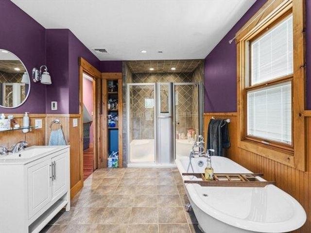 house with 4 bedroom, Dartmouth MA ES104189245