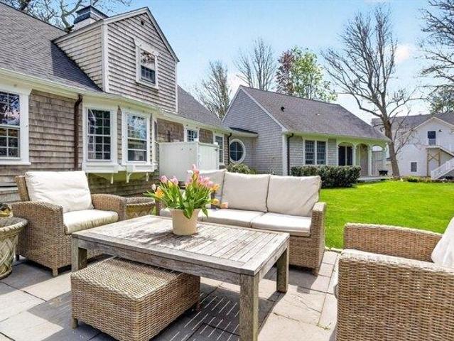 house with 4 bedroom, Dartmouth MA ES105082042