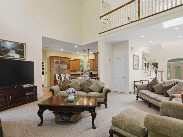 house with 4 bedroom, Dartmouth MA ES105093471