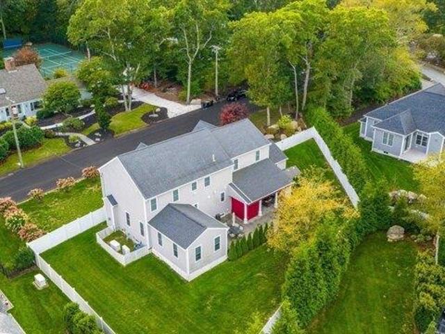 house with 4 bedroom, Dartmouth MA ES105096235