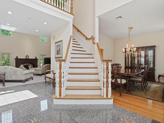 house with 4 bedroom, Dartmouth MA ES105279678