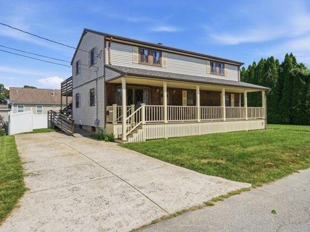 house with 4 bedroom, Dartmouth MA ES105385007