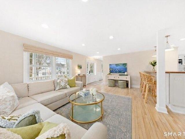 house with 4 bedroom, Darien CT ES105232985