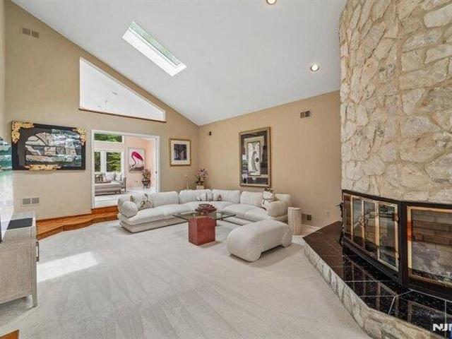 house with 4 bedroom, Denville NJ ES105205800