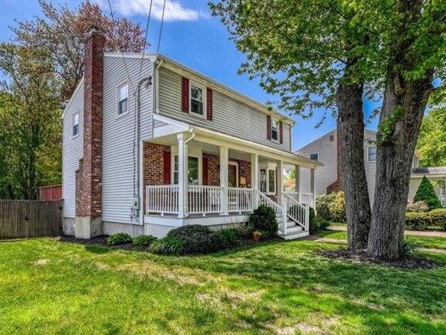 house with 4 bedroom, Dedham MA DLS102527838