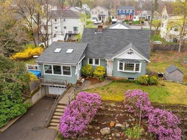 house with 4 bedroom, Dedham MA DS102529124