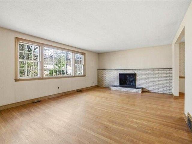 house with 4 bedroom, Dedham MA DS102565906