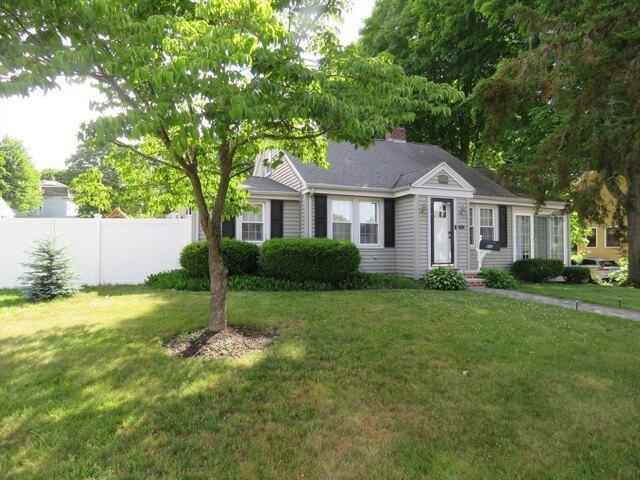 house with 4 bedroom, Dedham MA DS103887748