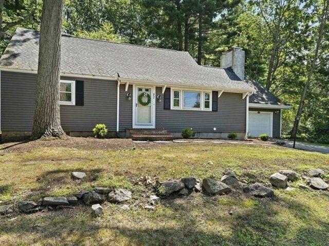 house with 4 bedroom, Dedham MA DS104152540