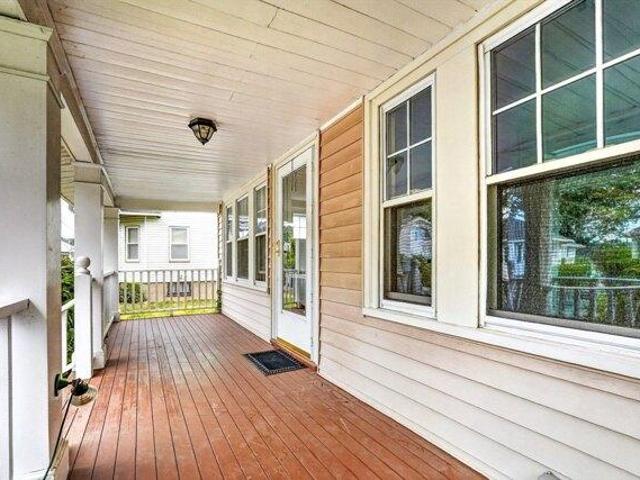 house with 4 bedroom, Dedham MA DS104331804