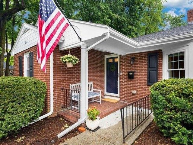 house with 4 bedroom, Dedham MA DS104331867