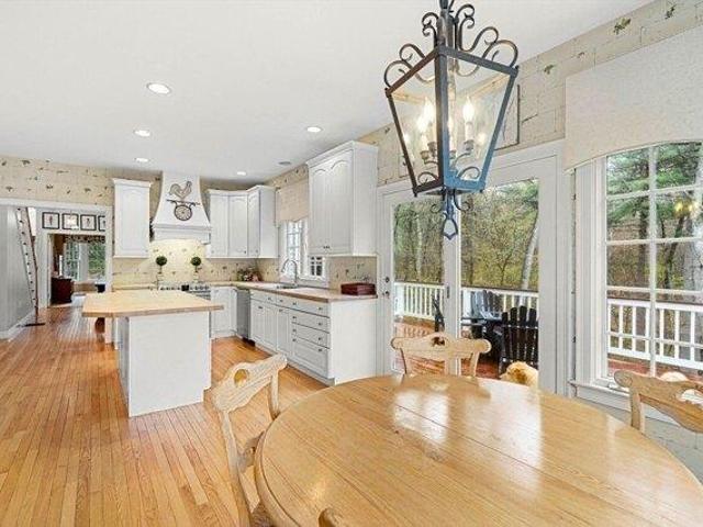 house with 4 bedroom, Dedham MA ES102826592
