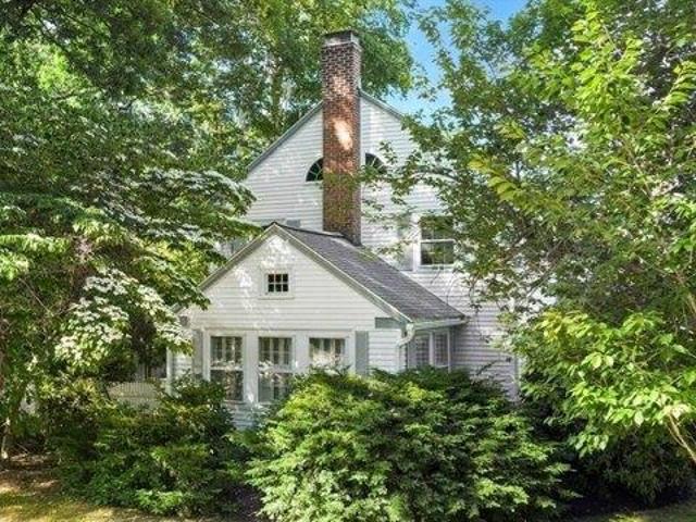 house with 4 bedroom, Dedham MA ES104511799
