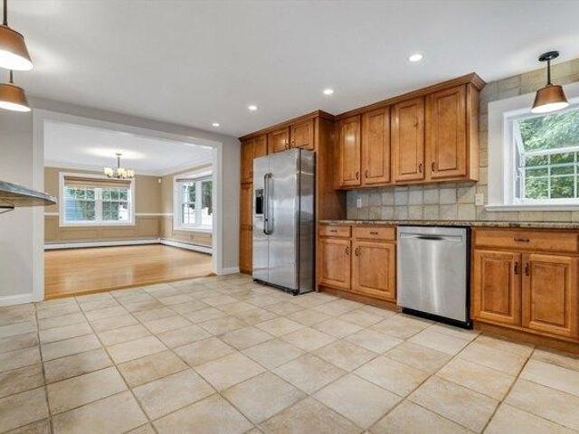 house with 4 bedroom, Dedham MA ES104261798