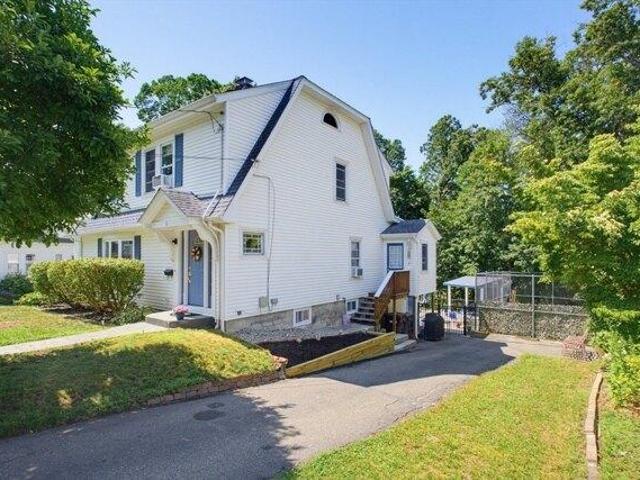 house with 4 bedroom, Dedham MA ES104266217