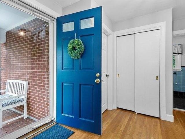 house with 4 bedroom, Dedham MA ES104331867
