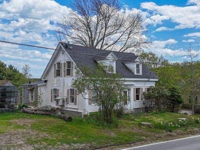house with 4 bedroom, Deer Isle ME ES104761128