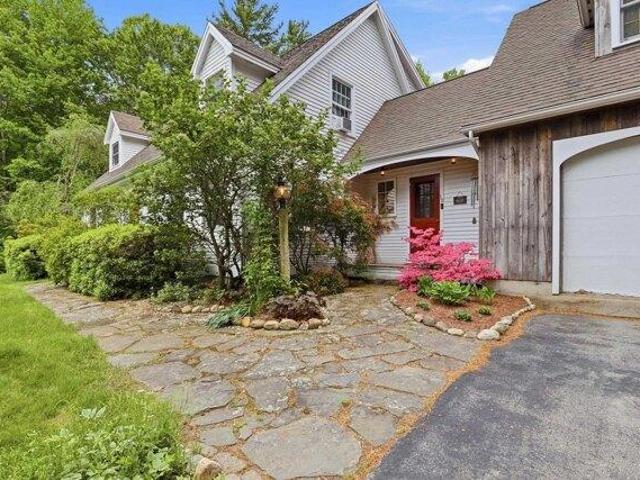 house with 4 bedroom, Deerfield NH ES103444228