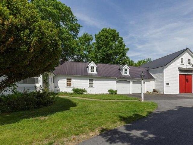 house with 4 bedroom, Deerfield NH ES104759923