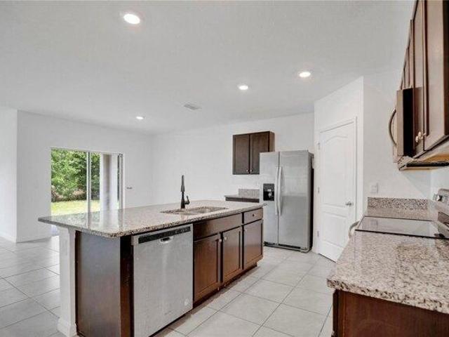 house with 4 bedroom, Deltona FL ES104898212