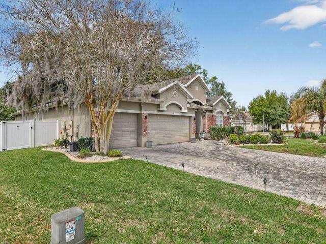 house with 4 bedroom, DeLand FL DLS100973374