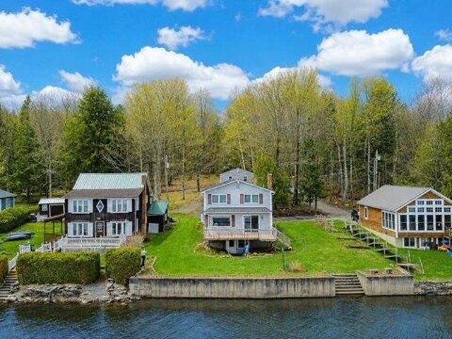 house with 4 bedroom, Derby VT ES103432372