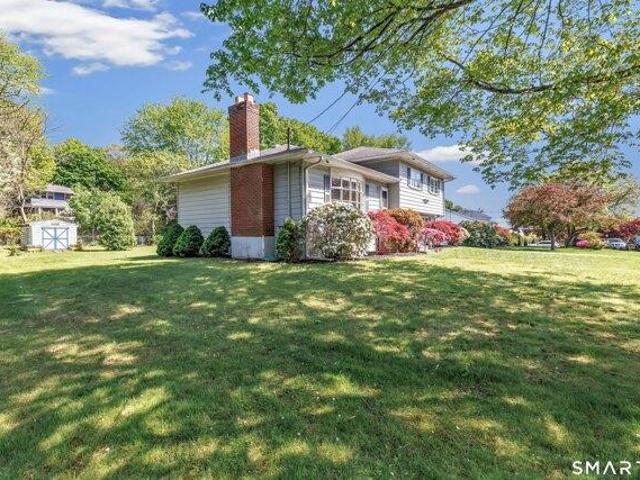 house with 4 bedroom, Derby CT ES103124875