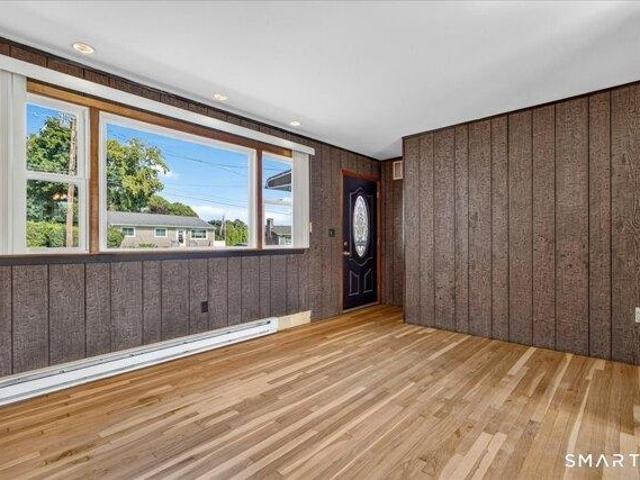house with 4 bedroom, Derby CT ES105175375