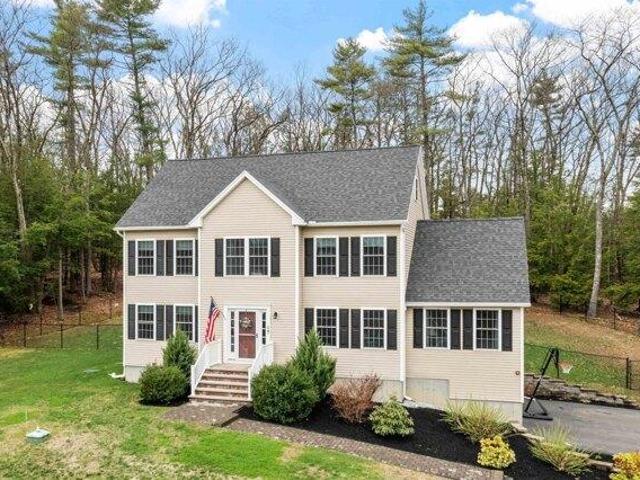house with 4 bedroom, Derry NH ES103034510