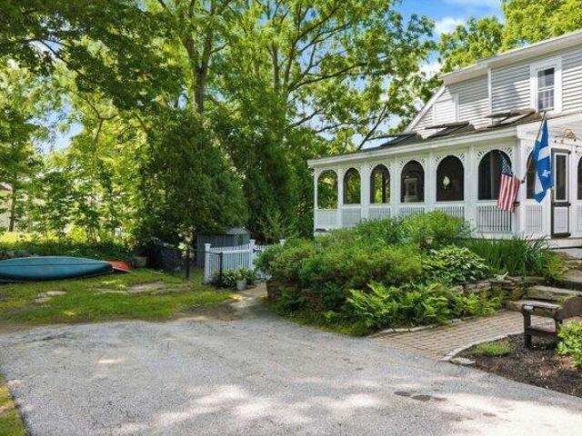 house with 4 bedroom, Derry NH ES104759588