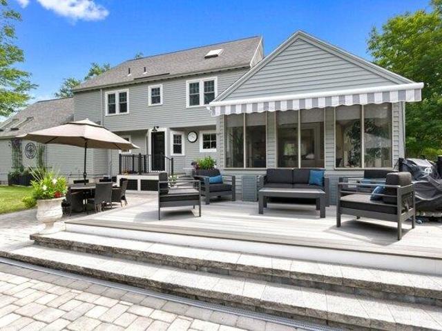 house with 4 bedroom, Derry NH ES105106298