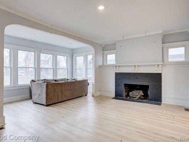 house with 4 bedroom, Detroit MI DS88390538