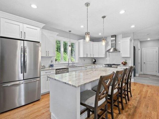 house with 4 bedroom, Dighton MA ES105080880