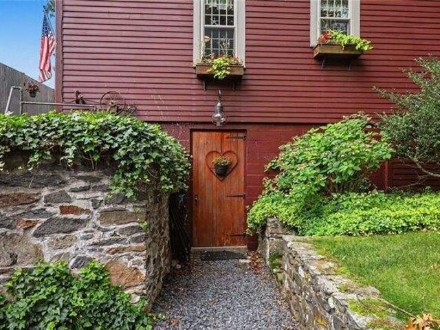 house with 4 bedroom, Dighton MA ES105123530