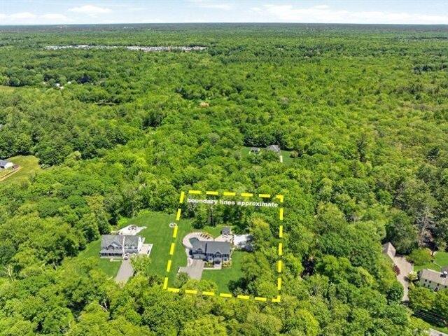 house with 4 bedroom, Dighton MA ES105176463