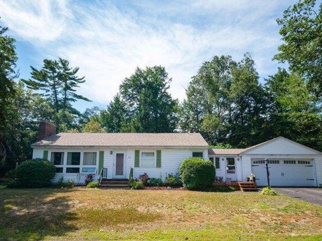 house with 4 bedroom, Dixfield ME ES105093143