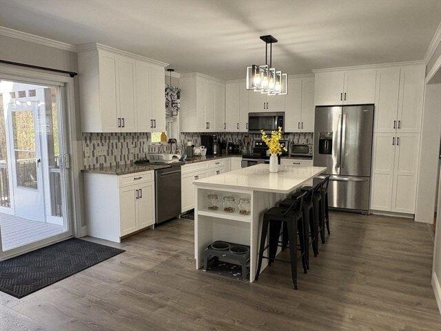 house with 4 bedroom, Douglas MA DLS101748305
