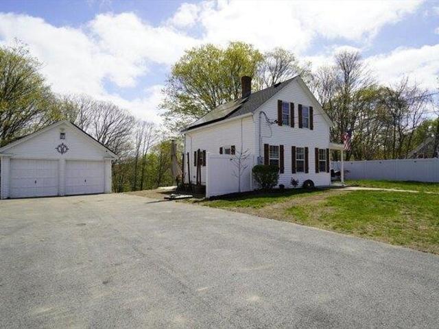 house with 4 bedroom, Douglas MA DLS102157140